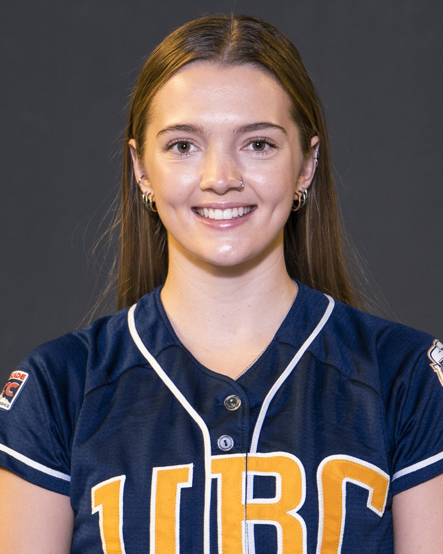 Mia Valcke - The Baseball Zone